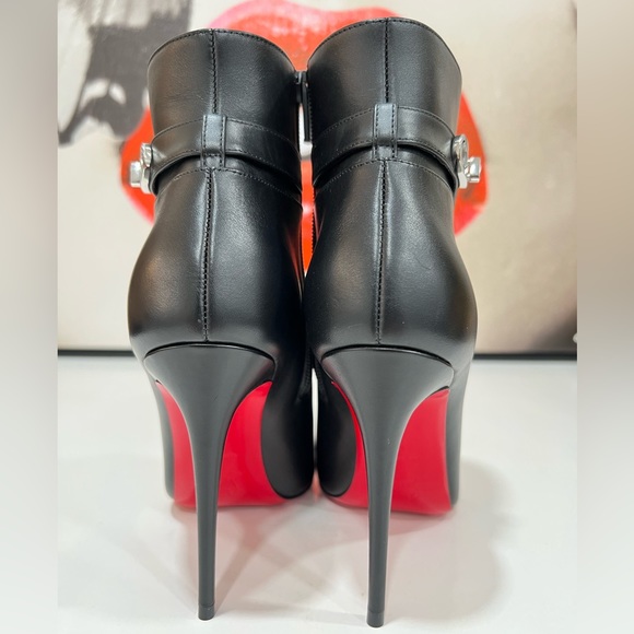 Christian Louboutin | Shoes | Christian Louboutin Lock So Kate 0mm ...
